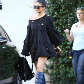 Matching Pairs: What are you wearing? (clothes vocabulary)