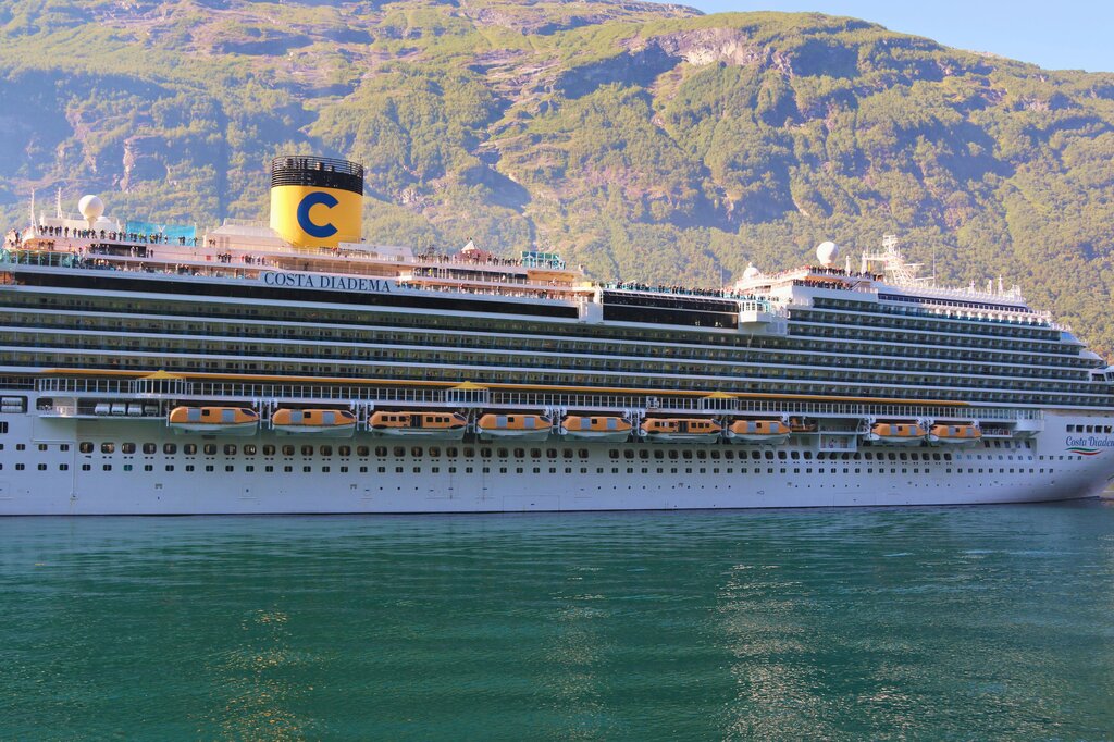 Froggy Jumps: Marine Life