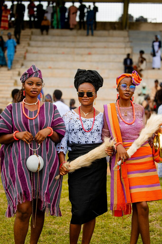 Froggy Jumps: BALIKAN NATIN!