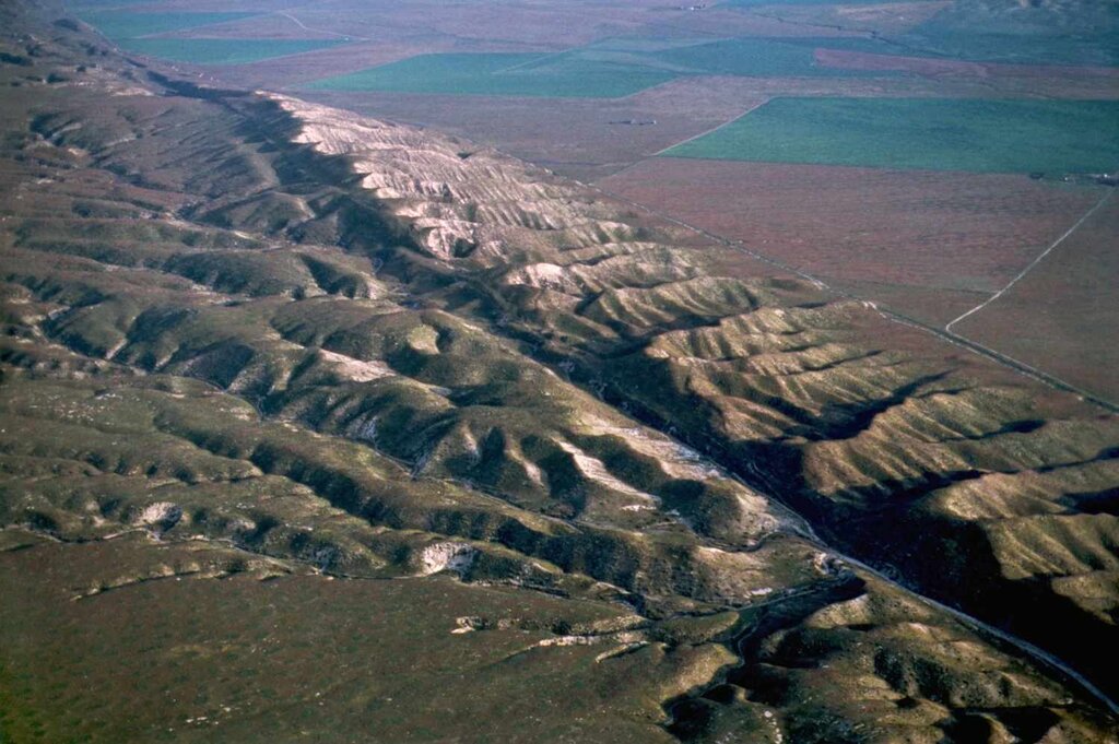 Unscramble Letters: FIX THE MESS!