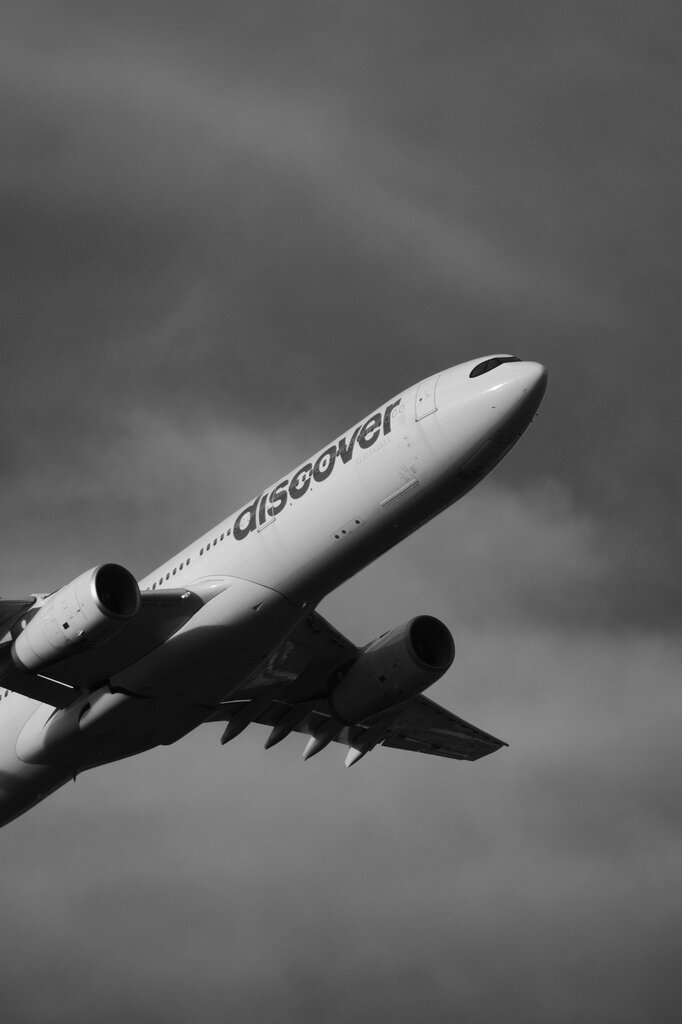 Matching Pairs: Match the verbs with synonyms