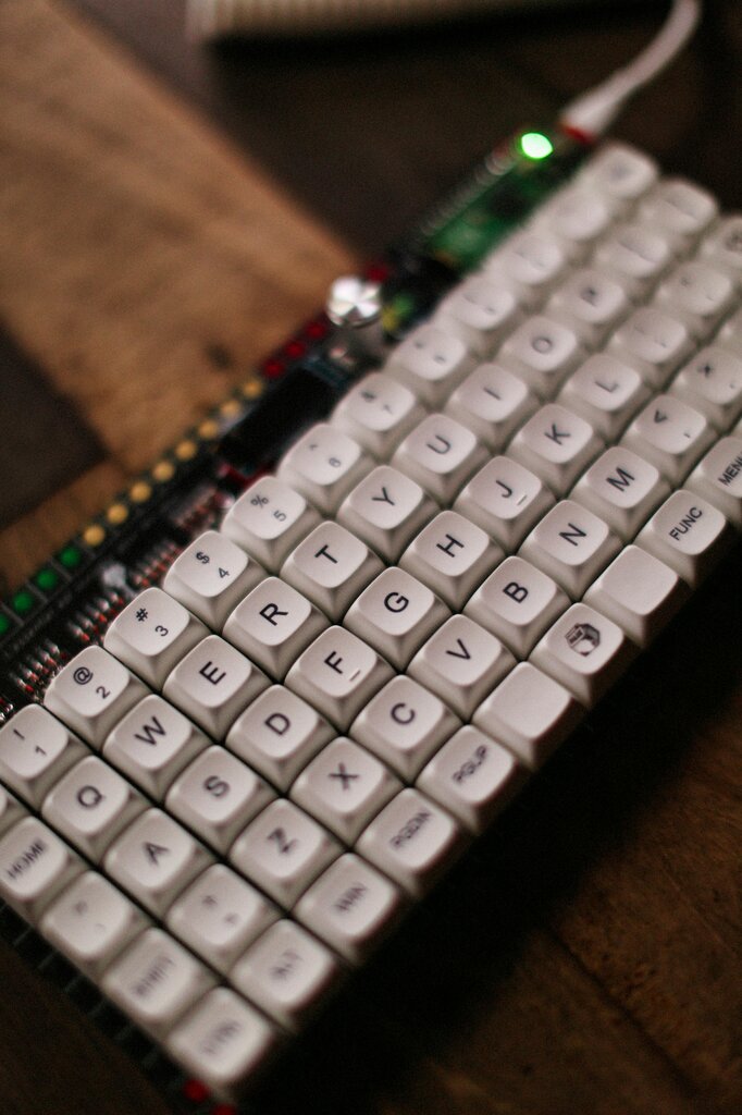 Crossword Puzzle: PARTES DE LA COMPUTADORA (computadora - computación ...